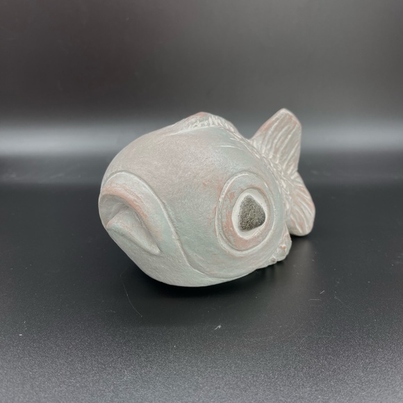 Isabel Bloom | Art | Vintage 98s Isabel Bloom 7 Black Eye Fish Cement ...